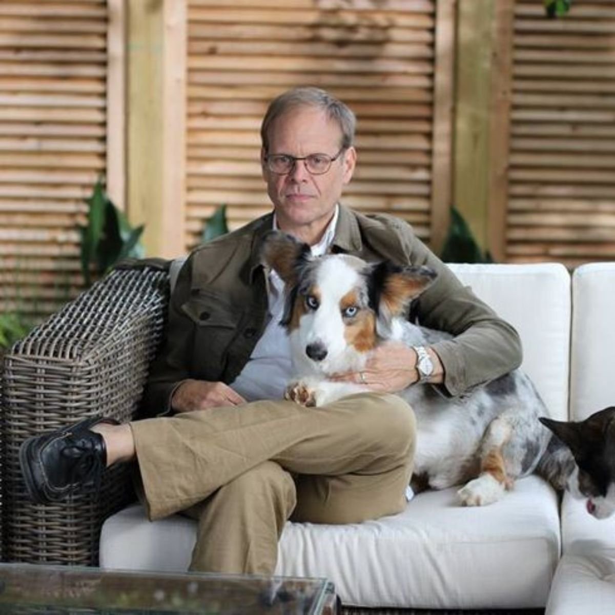 16 Celebrities Who Own Corgis - The Paws